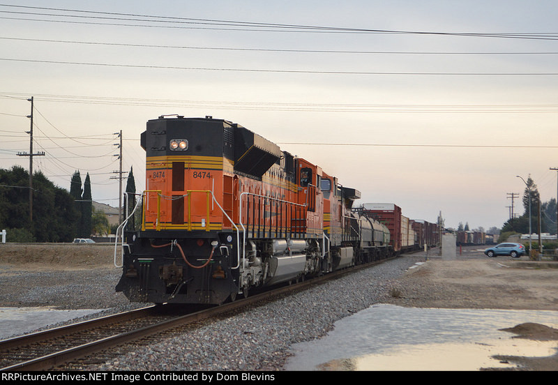 BNSF 8474